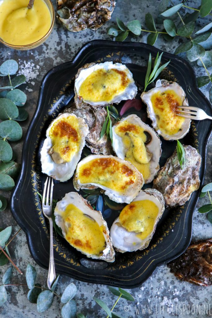 Oesters gegratineerd met champagne - Little Spoon