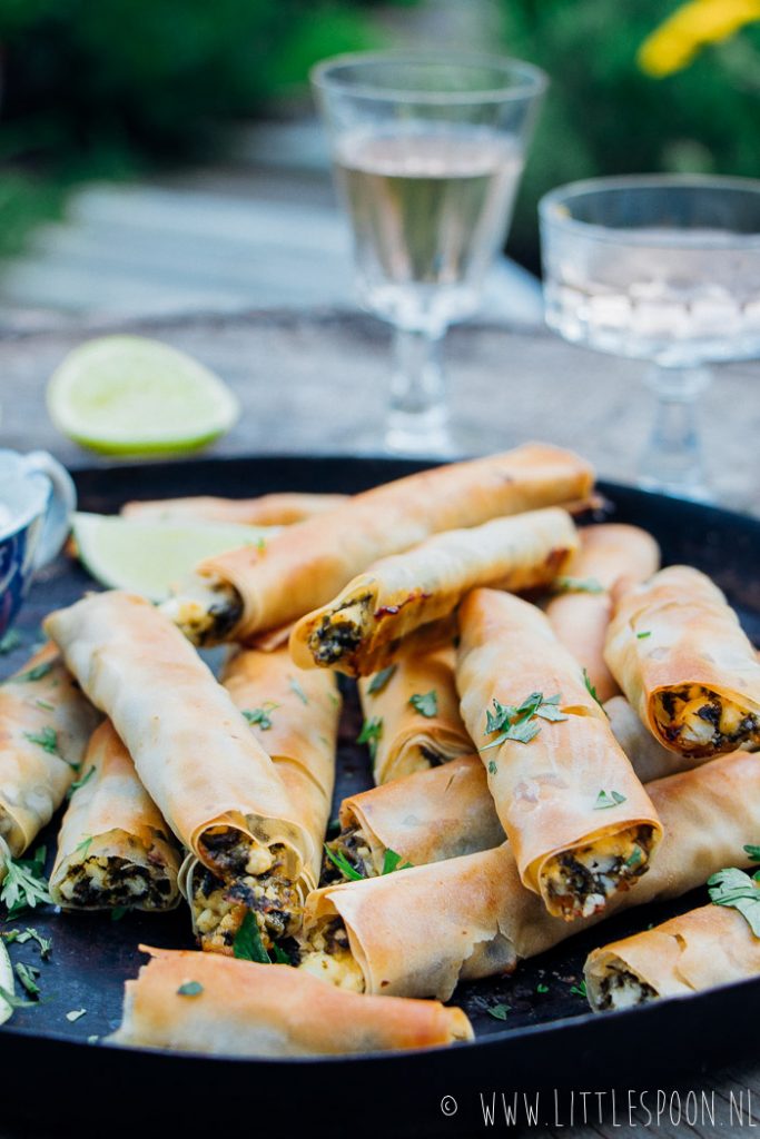 Voor bij de borrel // Filodeeghapjes met feta en spinazie - Little Spoon